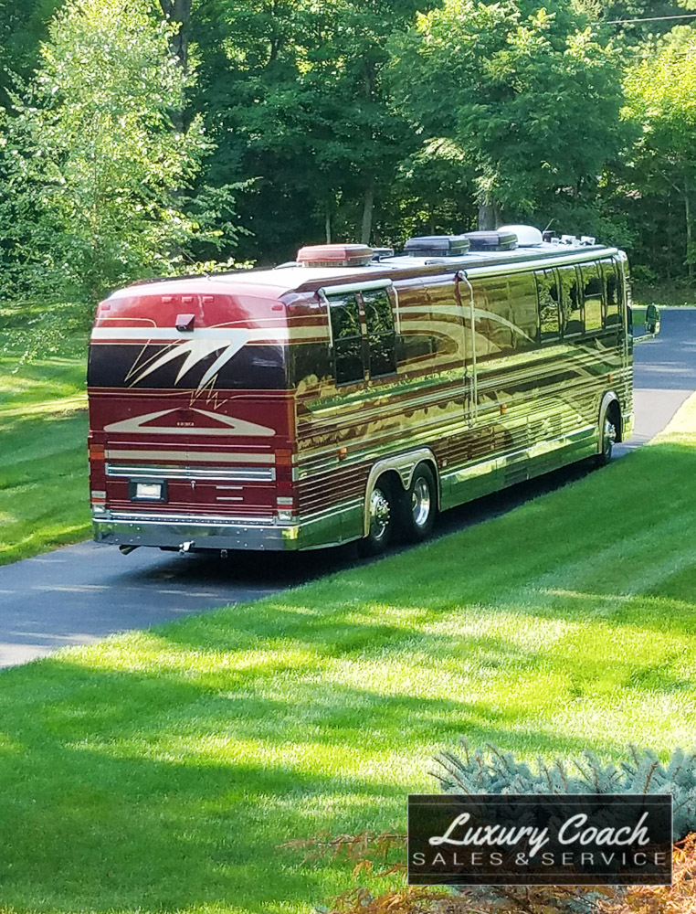 SOLD: 1995 Prevost Royale XL45 - $110,000