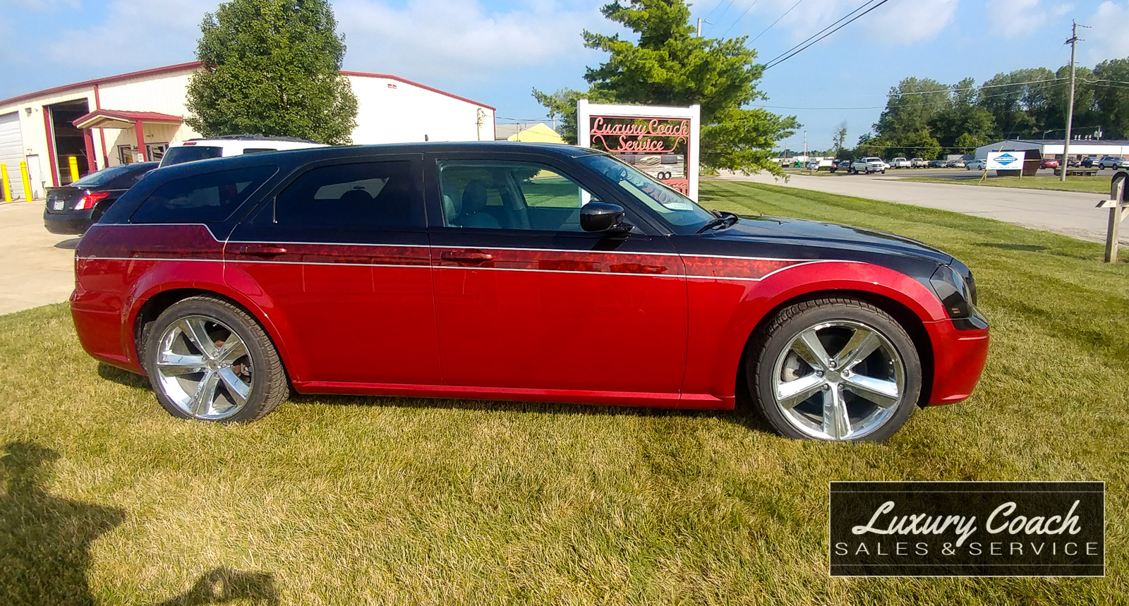 SOLD: 2005 Dodge Magnum Wagon $13,900 | @ Luxury Coach